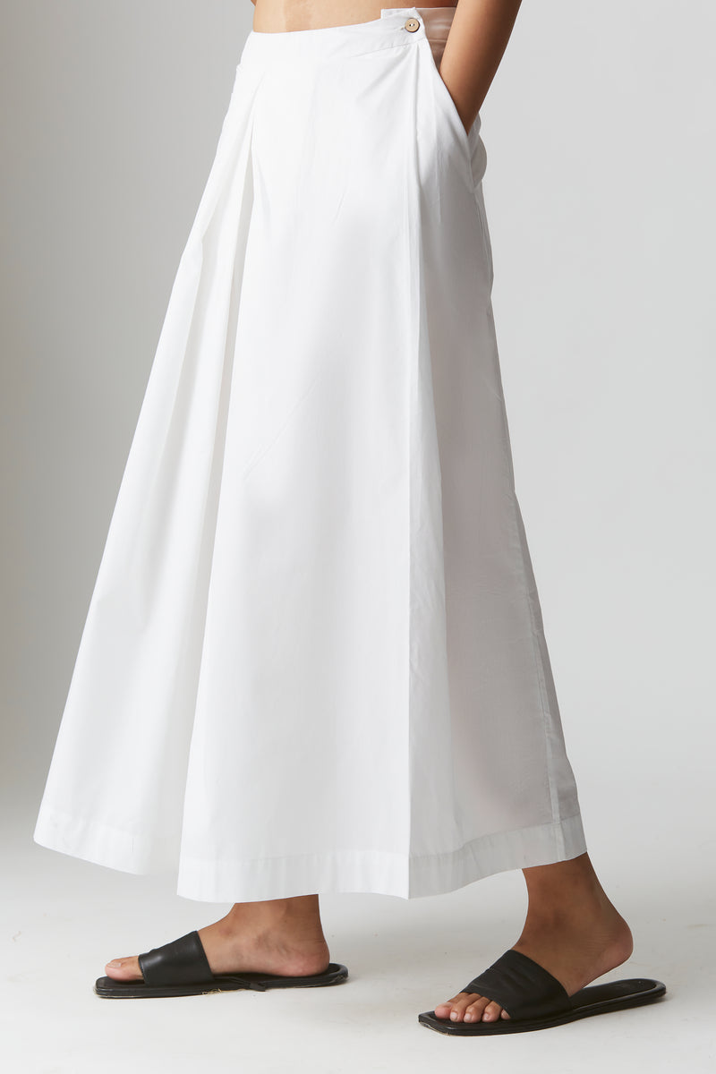 Relaxed Weekend Pants : White – OZiSS