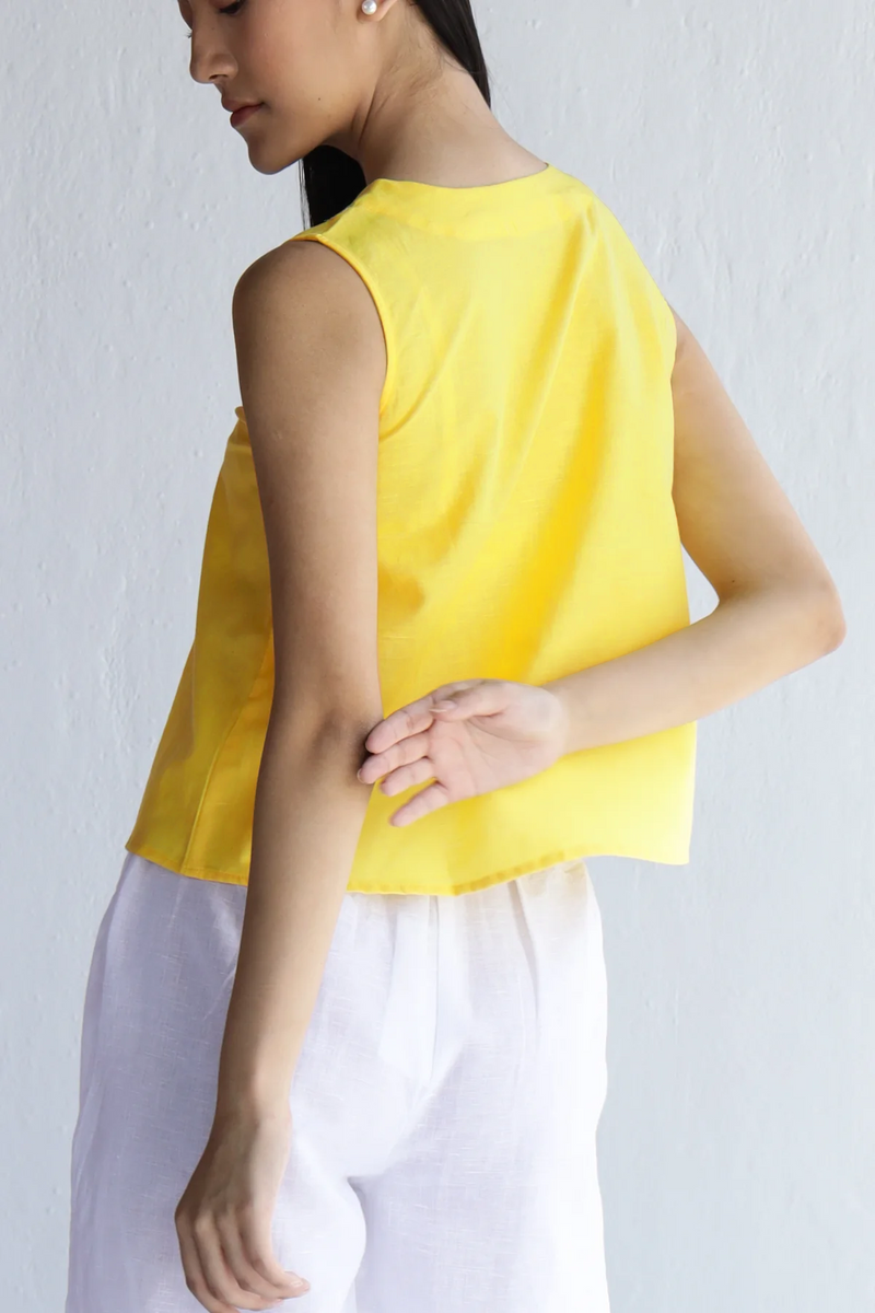 Clara Linen Top: Soft Lime – OZiSS